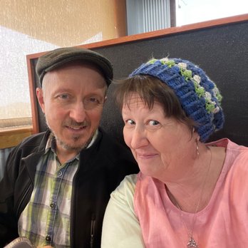 HANGING FIVE FAMILY RESTAURANT - Updated September 2024 - 101 Photos ...