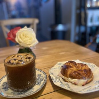 COLATTAO COFFEE HOUSE - Updated November 2025 - 704 Photos & 198 ...