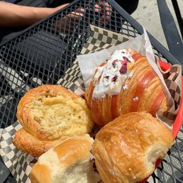 Bakeries - BENJI’S BAKERY & CAFE - 342 Photos & 200 Reviews - 901 E ...