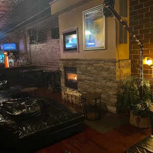 BACK COURT BAR AND GRILL - Updated December 2024 - 932 S Court St ...