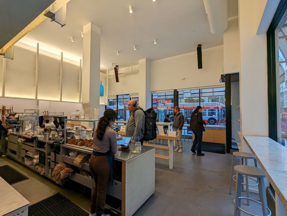 BLUE BOTTLE COFFEE - SAN FRANCISCO - Updated July 2024 - 119 Photos ...