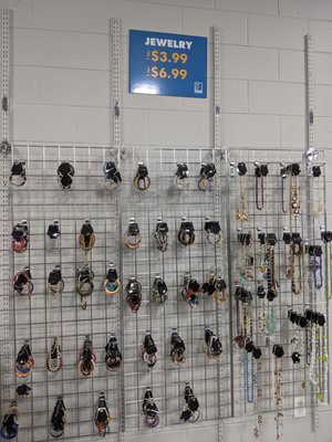 PALMETTO GOODWILL - Updated May 2026 - 29 Photos & 19 Reviews - 1758 ...