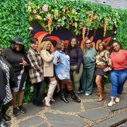 PEACHEZ - Updated December 2025 - 144 Photos & 103 Reviews - 2553 ...