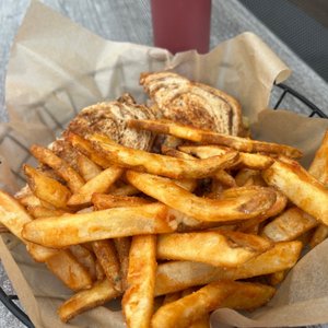 2 DADS EATERY AND TAPROOM - Updated October 2025 - 38 Photos & 60 ...