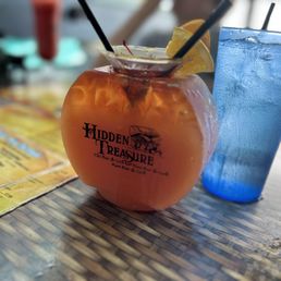 HIDDEN TREASURE RUM BAR & GRILL - Updated December 2024 - 666 Photos ...