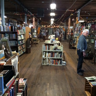 DRIFTLESS BOOKS AND MUSIC - Updated October 2025 - 14 Photos & 10 ...