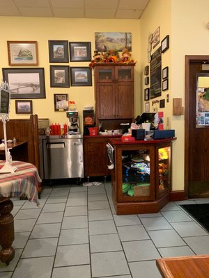 BEV’S CAFE - Updated August 2025 - 66 Photos & 106 Reviews - 221 Bush ...