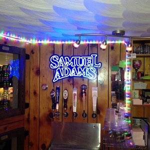 BRACKNEY INN - 13 Reviews - 769 Brackney Hill Rd, Brackney ...