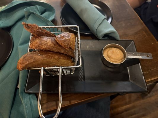 FOOD LAB - Updated December 2025 - 31 Photos & 40 Reviews - 113 N ...