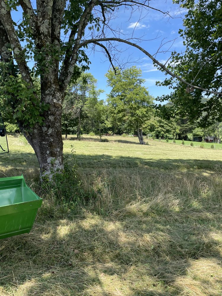 THE LITTLE RED ACRES - Updated January 2026 - Request a Quote - 3238 ...