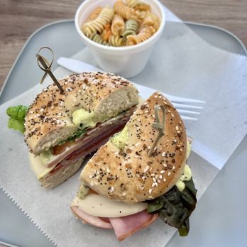 OAK RIDGE BAGELS & DELI - Updated September 2025 - 67 Photos & 40 ...