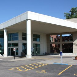 M HEALTH FAIRVIEW LAKES MEDICAL CENTER - 13 Photos - Hospitals - 5200 ...