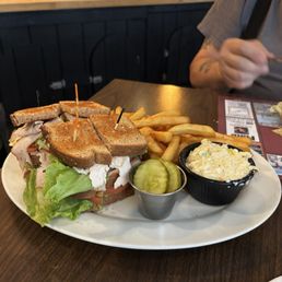RIVERVIEW RESTAURANT - Updated July 2025 - 24 Photos & 79 Reviews - 632 ...