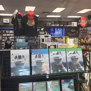 GAMESTOP - Updated October 2025 - 10 Photos & 11 Reviews - 480 N Hwy 90 ...