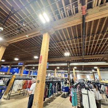 GOODWILL - Updated November 2025 - 2135 W Grand Ave, Chicago, Illinois ...