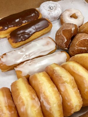 HART BAKERY & GIFTS - 62 Photos & 49 Reviews - 7030 E 10th St ...