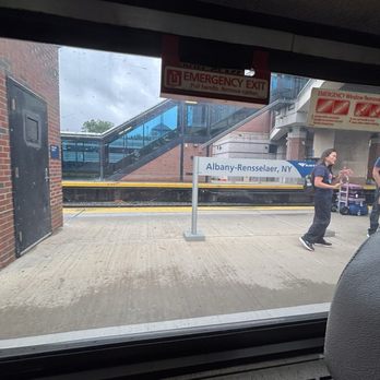 ALBANY-RENSSELAER AMTRAK STATION - Updated November 2025 - 131 Photos ...