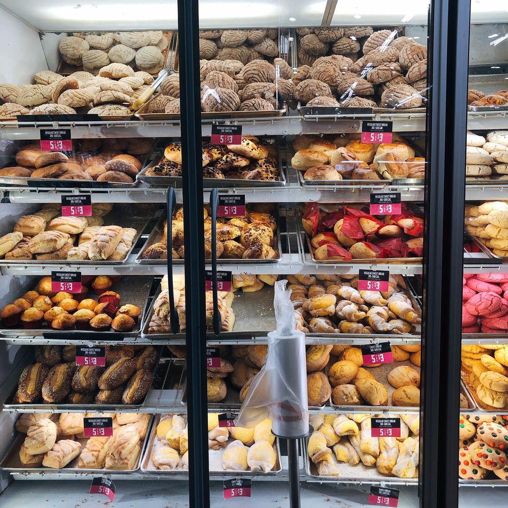 NORTHGATE MARKET - 35 Photos & 46 Reviews - Bakeries - 1120 S Bristol ...
