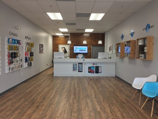 PHONE TECH - Updated December 2025 - 34 Photos & 93 Reviews - 12740 ...