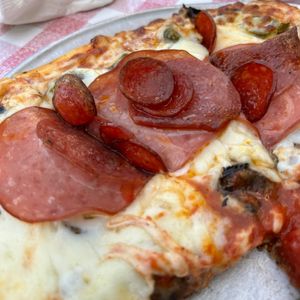 SPIRO’S PIZZA AND PASTA - Updated February 2025 - 108 Photos & 164 ...