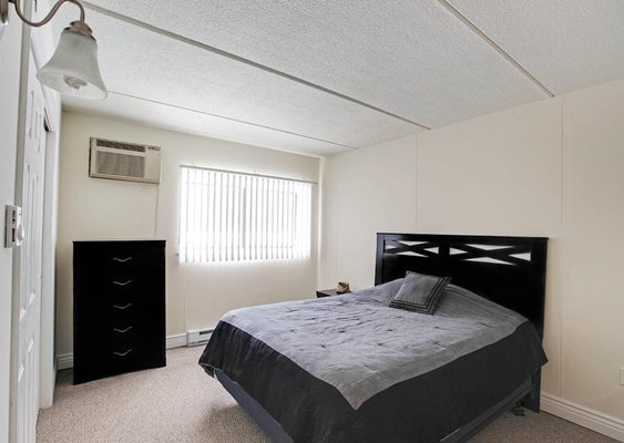 WHITMORE COURT - Updated August 2025 - 14 Photos - 82 Crescent St ...