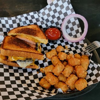 COWTOWN BREWING - Updated October 2025 - 365 Photos & 302 Reviews ...