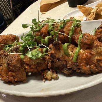 ANTHEM - 1065 Photos & 650 Reviews - 91 Rainey St, Austin, Texas ...