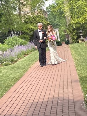 IN WHITE - Updated November 2025 - 22 Photos & 39 Reviews - 18 N Queen ...