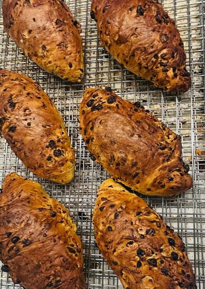 COBS BREAD - Updated December 2025 - 16 Photos - 570 Longworth Avenue ...