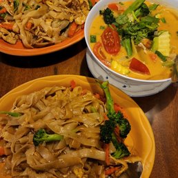 NEW CHIANG MAI THAI CUISINE with 239 Reviews & 232 Photos - 110 ...