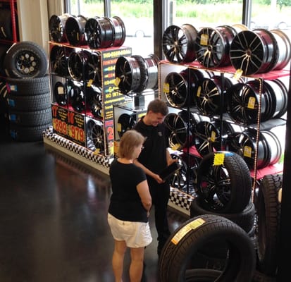 TOWN FAIR TIRE - Updated May 2026 - 19 Photos & 122 Reviews - 996 High ...