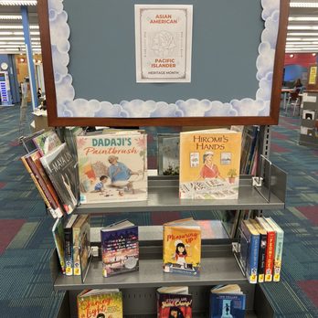 MIDDLE COUNTRY PUBLIC LIBRARY - Updated December 2025 - 27 Photos & 20 ...