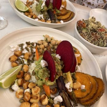 R HOUSE WYNWOOD - Updated September 2024 - 1852 Photos & 1226 Reviews ...