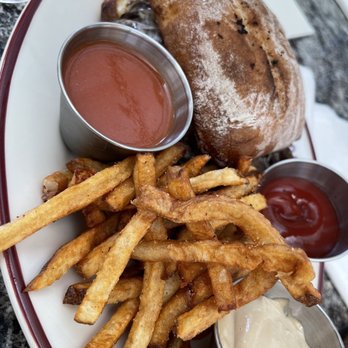 RED HOG RESTAURANT - 244 Photos & 118 Reviews - 2622 Frankfort Ave ...