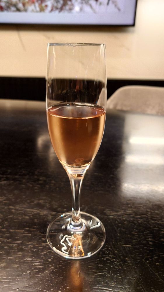 M CLUB LOUNGE - Updated May 2024 - 11 Photos - Hamburger Allee 2 ...