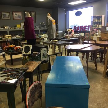 MAMA’S ATTIC THRIFT STORE - Updated December 2025 - 314 Lynn St ...