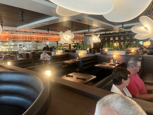 131 MAIN - Updated December 2025 - 98 Photos & 76 Reviews - 6608 ...