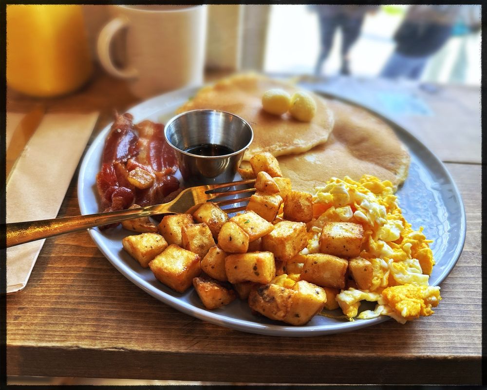 CRAFFLES - Updated September 2024 - 91 Photos & 47 Reviews - 518 Davie ...