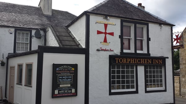 THE TORPHICHEN INN - Updated July 2025 - 10 Reviews - 7 The Square ...