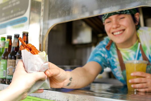 ROAMING HUNGER - Updated October 2025 - 182 Reviews & 33 Photos - 10951 ...