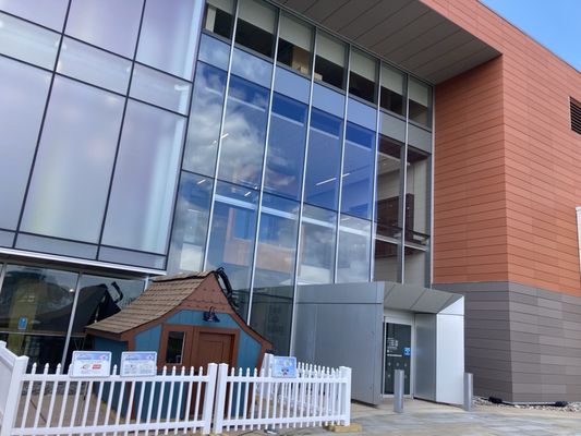 LIBBIE MILL LIBRARY - Updated June 2026 - 44 Photos & 36 Reviews - 2100 ...