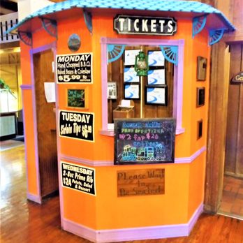 BOXCAR GRILLE - Updated November 2024 - 37 Photos & 73 Reviews - 3140 N ...