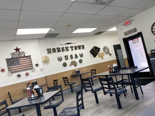 TOM’S JR BURGERS - Updated September 2025 - 117 Photos & 171 Reviews ...