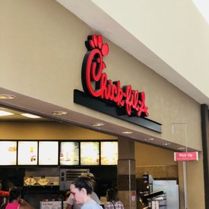 TARGET - Updated April 2026 - 15 Photos & 16 Reviews - 4235 Sunset Dr ...