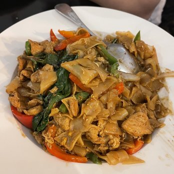 NONG’S THAI CUISINE - Thai Restaurant - 2520 Hillsboro Ave N, Golden Valley, Minnesota - 225 ...
