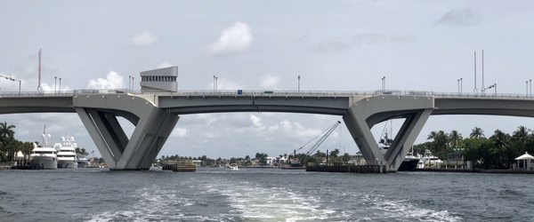 17TH STREET CAUSEWAY DRAWBRIDGE - Updated June 2024 - 40 Photos & 13 ...