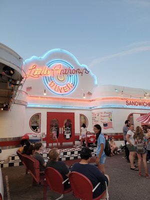 LITTLE ANTHONY’S DINER - 621 Photos & 451 Reviews - 7010 E Broadway ...