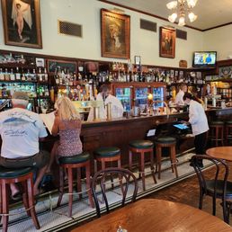 JAKE’S FAMOUS CRAWFISH - Updated July 2025 - 2164 Photos & 2023 Reviews ...