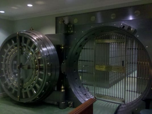 LAKE FOREST BANK & TRUST - Updated November 2025 - 10 Photos & 12 ...