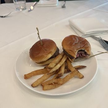 THE BELLEVUE CHICAGO - Updated January 2026 - 396 Photos & 201 Reviews ...